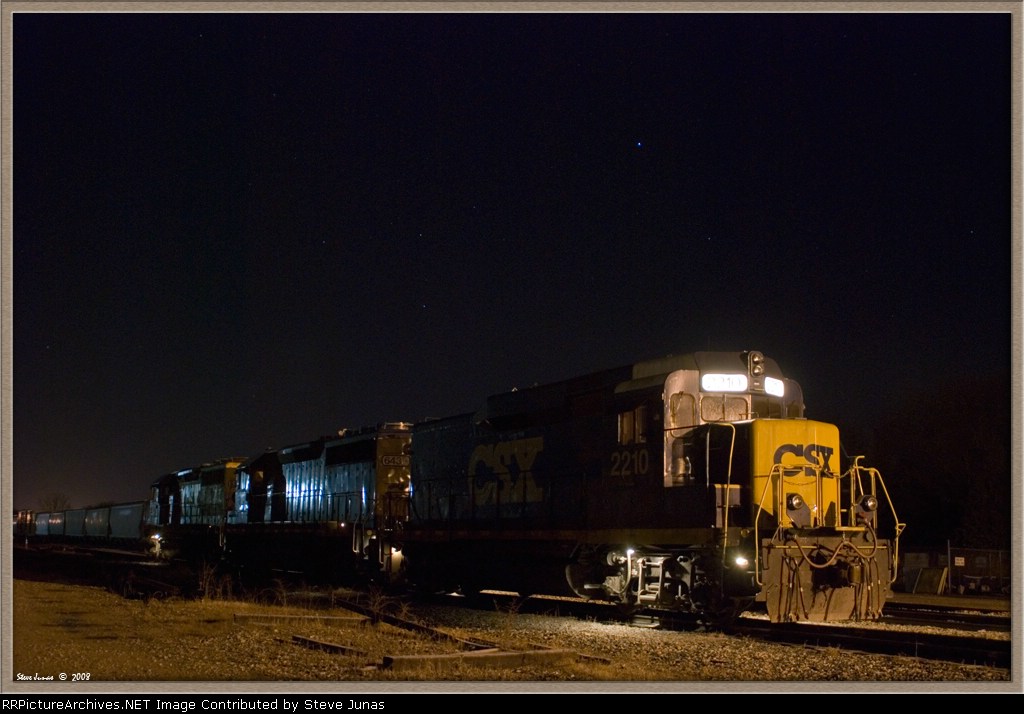 CSX 2210,6435,6052